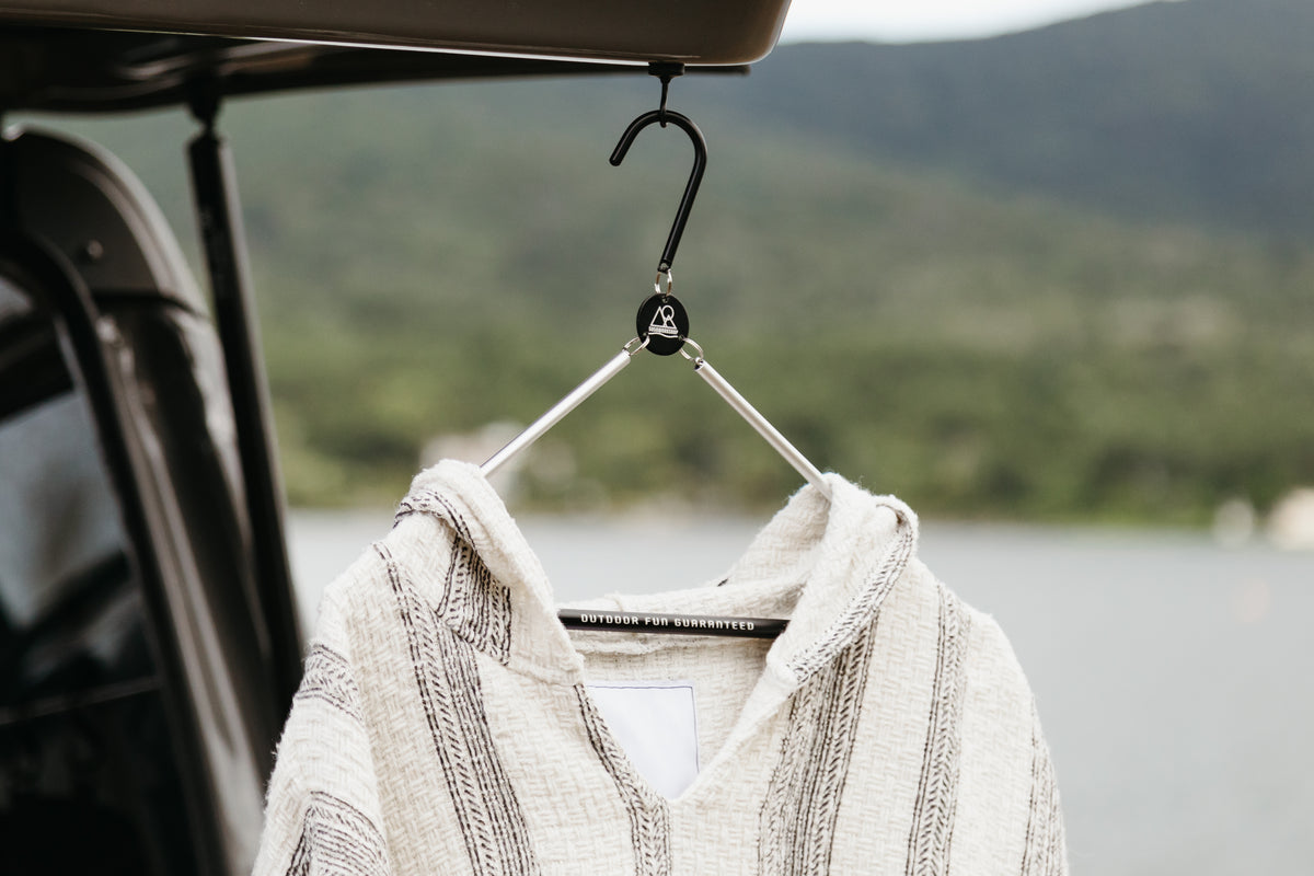 TRAVEL HANGER | 5050 WORKSHOP – 5050WORKSHOP